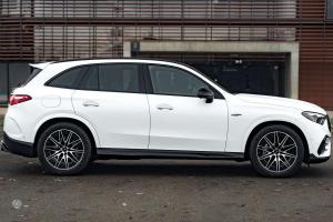 White Mercedes-Benz GLC 43 AMG 2024 in Klaipeda, with an engine capacity of 2.00 L and mileage of 41 thousand km for 54500 €, photo 41 on AUTOMOTO.COM.LV
