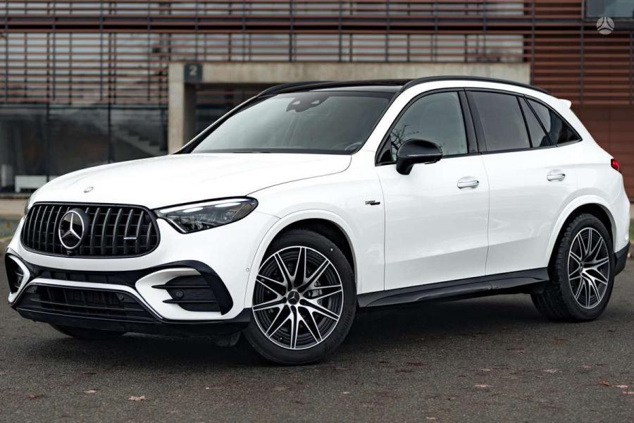 White Mercedes-Benz GLC 43 AMG 2024 in Klaipeda, with an engine capacity of 2.00 L and mileage of 41 thousand km for 54500 €, photo 44 on AUTOMOTO.COM.LV