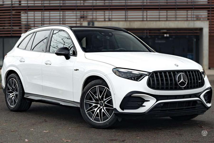 White Mercedes-Benz GLC 43 AMG 2024 in Klaipeda, with an engine capacity of 2.00 L and mileage of 41 thousand km for 54500 €, photo 46 on AUTOMOTO.COM.LV