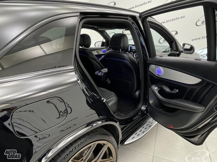 Black Mercedes-Benz GLC 63 AMG 2019 in Avizieniai, with an engine capacity of 4.00 L and mileage of 67 thousand km for 42900 €, photo 15 on AUTOMOTO.COM.LV