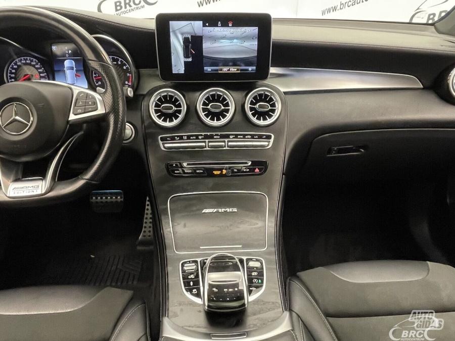 Black Mercedes-Benz GLC 63 AMG 2019 in Avizieniai, with an engine capacity of 4.00 L and mileage of 67 thousand km for 42900 €, photo 17 on AUTOMOTO.COM.LV