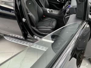 Черный Мерседес GLC 63 AMG 2019 в Вильнюс, объемом двигателя 3.98 л и пробегом 67 тыс. км за 38900 €, фото 13 на AUTOMOTO.COM.LV
