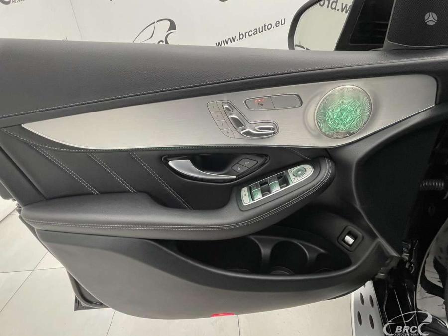 Черный Мерседес GLC 63 AMG 2019 в Вильнюс, объемом двигателя 3.98 л и пробегом 67 тыс. км за 38900 €, фото 24 на AUTOMOTO.COM.LV