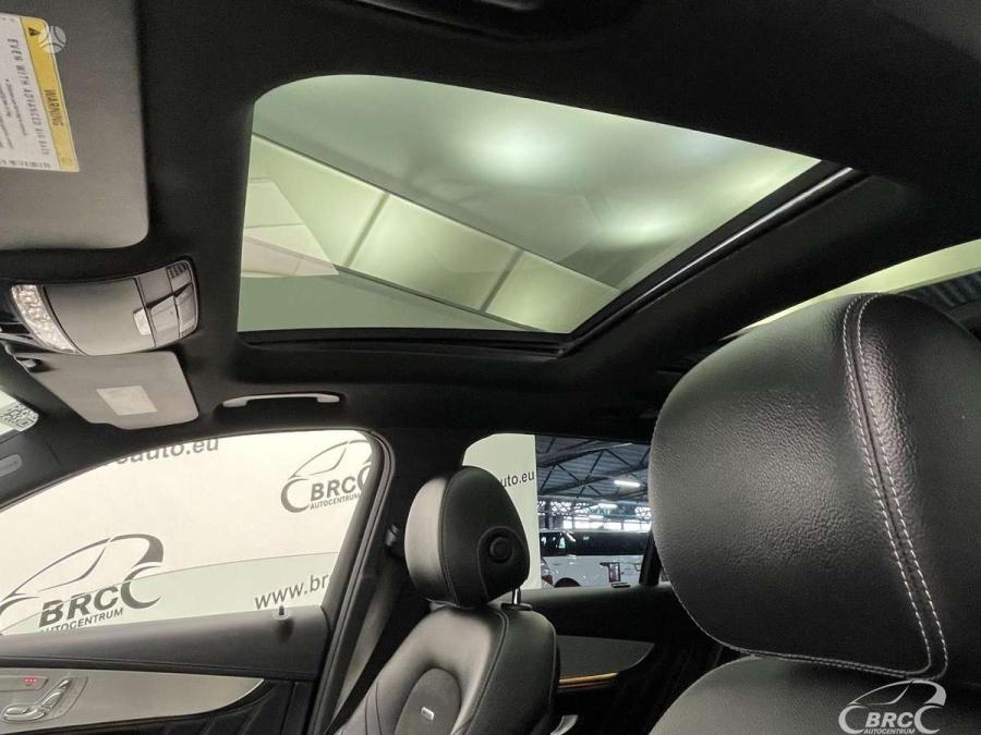 Черный Мерседес GLC 63 AMG 2019 в Вильнюс, объемом двигателя 3.98 л и пробегом 67 тыс. км за 38900 €, фото 30 на AUTOMOTO.COM.LV