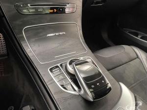Черный Мерседес GLC 63 AMG 2019 в Вильнюс, объемом двигателя 3.98 л и пробегом 67 тыс. км за 38900 €, фото 31 на AUTOMOTO.COM.LV