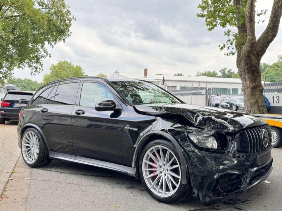 Melns Mercedes-Benz GLC 63 AMG 2019 Kauņa, ar dzinēja tilpumu 0.00 L un nobraukumu 118 tūkst. km par 34500 €, foto 7 vietnē AUTOMOTO.COM.LV