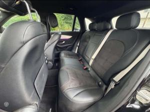 Melns Mercedes-Benz GLC 63 AMG 2019 Kauņa, ar dzinēja tilpumu 0.00 L un nobraukumu 118 tūkst. km par 34500 €, foto 24 vietnē AUTOMOTO.COM.LV