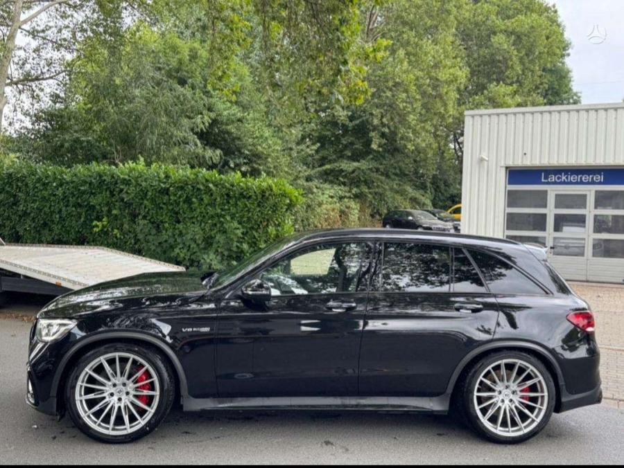Melns Mercedes-Benz GLC 63 AMG 2019 Kauņa, ar dzinēja tilpumu 0.00 L un nobraukumu 118 tūkst. km par 34500 €, foto 12 vietnē AUTOMOTO.COM.LV