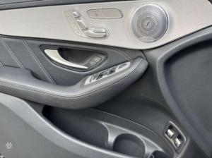 Melns Mercedes-Benz GLC 63 AMG 2019 Kauņa, ar dzinēja tilpumu 0.00 L un nobraukumu 118 tūkst. km par 34500 €, foto 33 vietnē AUTOMOTO.COM.LV