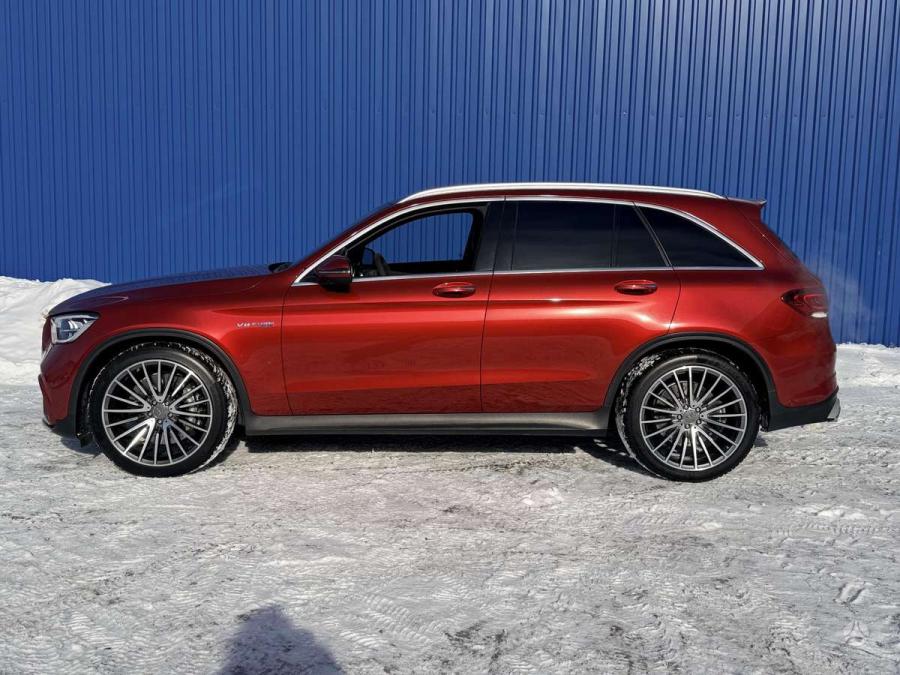 Red Mercedes-Benz GLC 63 AMG 2020 in Kaunas, with an engine capacity of 3.98 L and mileage of 88 thousand km for 54900 €, photo 7 on AUTOMOTO.COM.LV