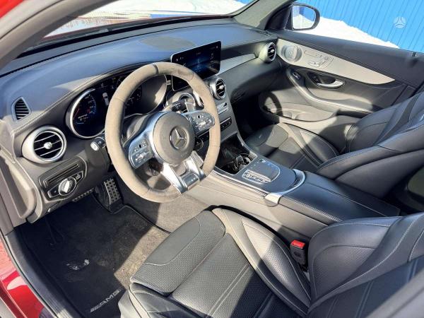 Sarkans Mercedes-Benz GLC 63 AMG 2020 Kauņa, ar dzinēja tilpumu 3.98 L un nobraukumu 88 tūkst. km par 54900 €, foto 10 vietnē AUTOMOTO.COM.LV