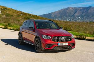 Red Mercedes-Benz GLC 63 AMG 2022 in Vilnius, with an engine capacity of 3.98 L and mileage of 50 thousand km for 59999 €, photo 3 on AUTOMOTO.COM.LV