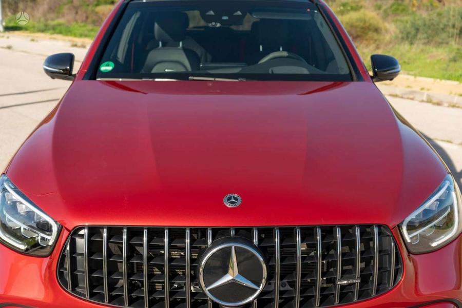 Red Mercedes-Benz GLC 63 AMG 2022 in Vilnius, with an engine capacity of 3.98 L and mileage of 50 thousand km for 59999 €, photo 7 on AUTOMOTO.COM.LV