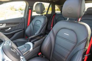 Red Mercedes-Benz GLC 63 AMG 2022 in Vilnius, with an engine capacity of 3.98 L and mileage of 50 thousand km for 59999 €, photo 12 on AUTOMOTO.COM.LV