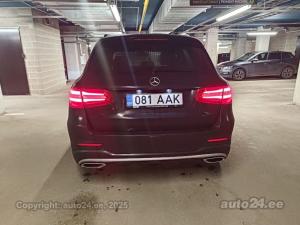 Melns Mercedes-Benz GLC-Class 2016 Tallina, ar dzinēja tilpumu 2.00 L un nobraukumu 157 tūkst. km par 24990 €, foto 2 vietnē AUTOMOTO.COM.LV