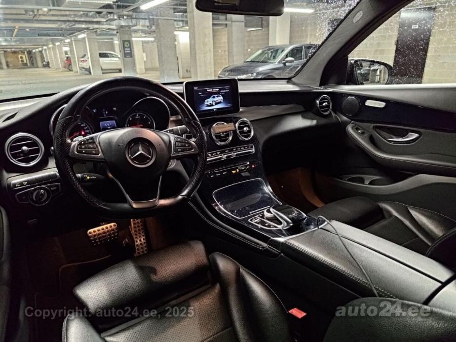Melns Mercedes-Benz GLC-Class 2016 Tallina, ar dzinēja tilpumu 2.00 L un nobraukumu 157 tūkst. km par 24990 €, foto 6 vietnē AUTOMOTO.COM.LV
