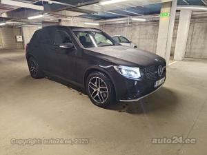 Melns Mercedes-Benz GLC-Class 2016 Tallina, ar dzinēja tilpumu 2.00 L un nobraukumu 157 tūkst. km par 24990 €, foto 13 vietnē AUTOMOTO.COM.LV