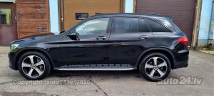 Black Mercedes-Benz GLC-Class 2018 in Tallinn, with an engine capacity of 2.10 L and mileage of 178 thousand km for 25890 €, photo 6 on AUTOMOTO.COM.LV