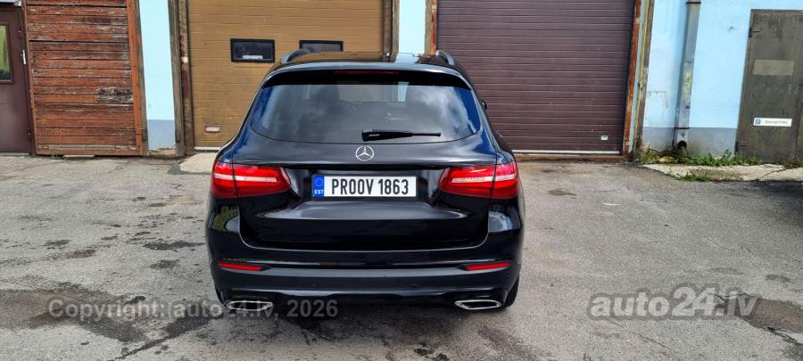 Black Mercedes-Benz GLC-Class 2018 in Tallinn, with an engine capacity of 2.10 L and mileage of 178 thousand km for 25890 €, photo 8 on AUTOMOTO.COM.LV