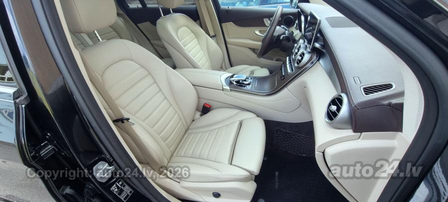 Black Mercedes-Benz GLC-Class 2018 in Tallinn, with an engine capacity of 2.10 L and mileage of 178 thousand km for 25890 €, photo 19 on AUTOMOTO.COM.LV