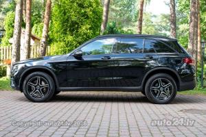 Melns Mercedes-Benz GLC-Class 2021 Tallina, ar dzinēja tilpumu 2.00 L un nobraukumu 107 tūkst. km par 35990 €, foto 6 vietnē AUTOMOTO.COM.LV