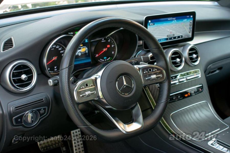 Melns Mercedes-Benz GLC-Class 2021 Tallina, ar dzinēja tilpumu 2.00 L un nobraukumu 107 tūkst. km par 35990 €, foto 14 vietnē AUTOMOTO.COM.LV