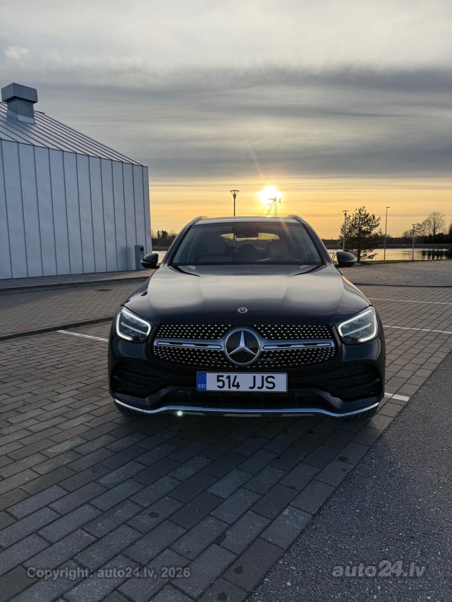 Black Mercedes-Benz GLC-Class 2021 in Tallinn, with an engine capacity of 2.00 L and mileage of 159 thousand km for 36800 €, photo 1 on AUTOMOTO.COM.LV
