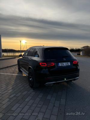 Black Mercedes-Benz GLC-Class 2021 in Tallinn, with an engine capacity of 2.00 L and mileage of 159 thousand km for 36800 €, photo 3 on AUTOMOTO.COM.LV