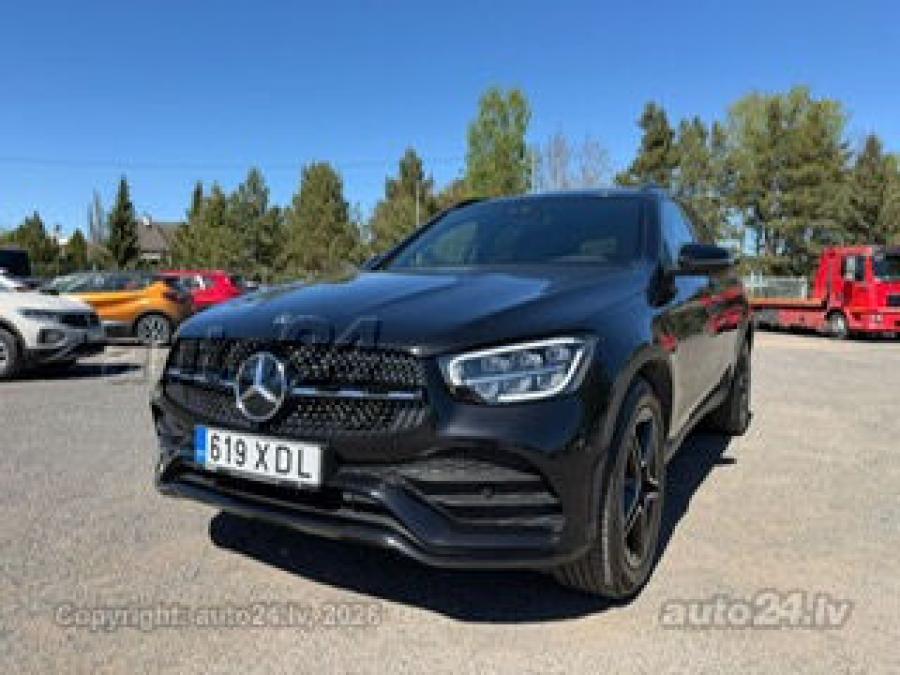 Melns Mercedes-Benz GLC-Class 2022 Tallina, ar dzinēja tilpumu 2.00 L un nobraukumu 62 tūkst. km par 38000 €, foto 1 vietnē AUTOMOTO.COM.LV