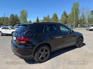 Melns Mercedes-Benz GLC-Class 2022 Tallina, ar dzinēja tilpumu 2.00 L un nobraukumu 62 tūkst. km par 38000 €, foto 5 vietnē AUTOMOTO.COM.LV