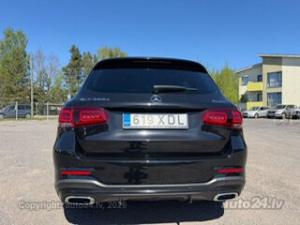 Melns Mercedes-Benz GLC-Class 2022 Tallina, ar dzinēja tilpumu 2.00 L un nobraukumu 62 tūkst. km par 38000 €, foto 7 vietnē AUTOMOTO.COM.LV