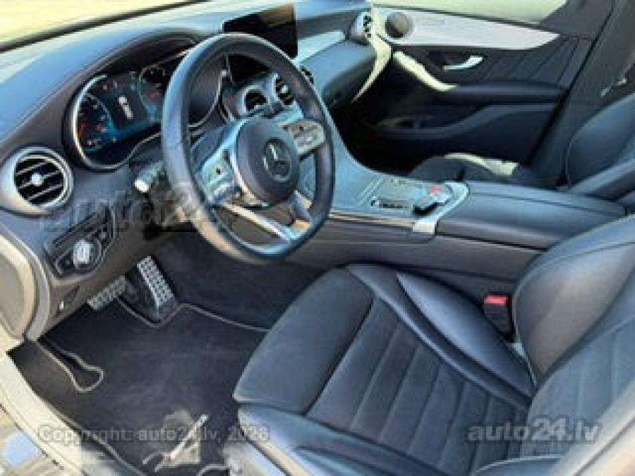 Melns Mercedes-Benz GLC-Class 2022 Tallina, ar dzinēja tilpumu 2.00 L un nobraukumu 62 tūkst. km par 38000 €, foto 9 vietnē AUTOMOTO.COM.LV