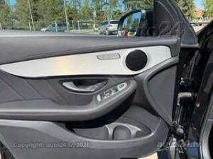 Melns Mercedes-Benz GLC-Class 2022 Tallina, ar dzinēja tilpumu 2.00 L un nobraukumu 62 tūkst. km par 38000 €, foto 12 vietnē AUTOMOTO.COM.LV