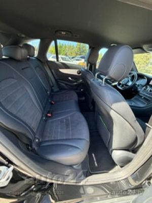 Melns Mercedes-Benz GLC-Class 2022 Tallina, ar dzinēja tilpumu 2.00 L un nobraukumu 62 tūkst. km par 38000 €, foto 13 vietnē AUTOMOTO.COM.LV
