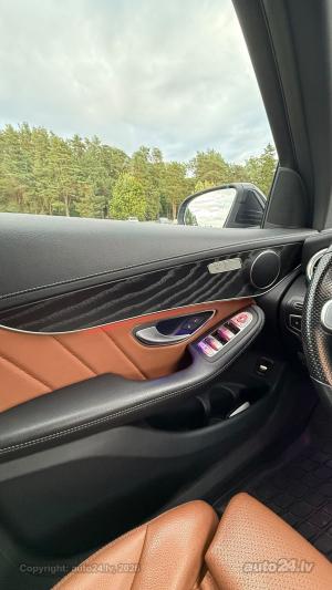 Melns Mercedes-Benz GLC-Class 2022 Tallina, ar dzinēja tilpumu 2.00 L un nobraukumu 120 tūkst. km par 35000 €, foto 12 vietnē AUTOMOTO.COM.LV