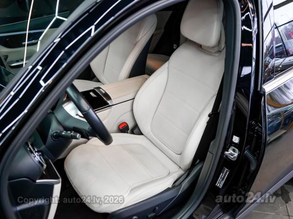Melns Mercedes-Benz GLC-Class 2023 Tallina, ar dzinēja tilpumu 2.00 L un nobraukumu 55 tūkst. km par 63900 €, foto 6 vietnē AUTOMOTO.COM.LV