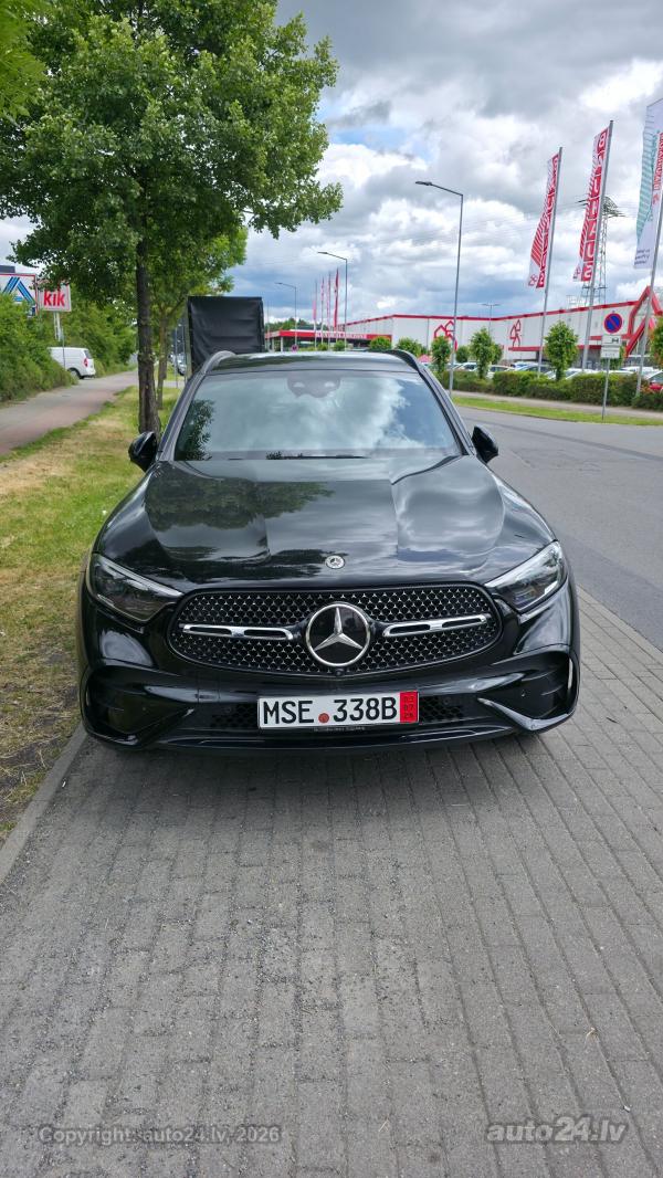 Black Mercedes-Benz GLC-Class 2023 in Tallinn, with an engine capacity of 2.00 L and mileage of 114 thousand km for 61000 €, photo 1 on AUTOMOTO.COM.LV