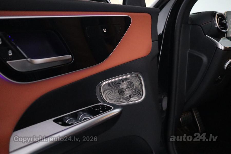 Melns Mercedes-Benz GLC-Class 2023 Tallina, ar dzinēja tilpumu 2.00 L un nobraukumu 38 tūkst. km par 65900 €, foto 15 vietnē AUTOMOTO.COM.LV