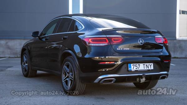 Melns Mercedes-Benz GLC-Class 2019 Tallina, ar dzinēja tilpumu 2.00 L un nobraukumu 148 tūkst. km par 31900 €, foto 5 vietnē AUTOMOTO.COM.LV