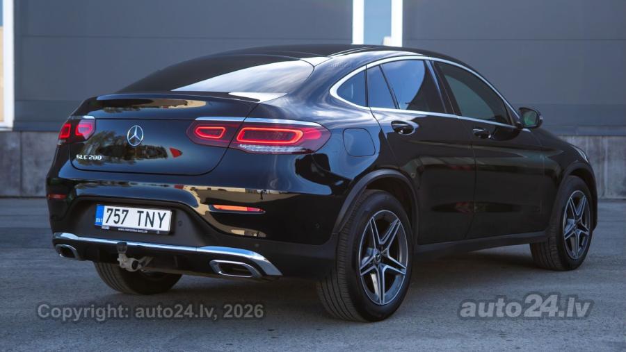 Melns Mercedes-Benz GLC-Class 2019 Tallina, ar dzinēja tilpumu 2.00 L un nobraukumu 148 tūkst. km par 31900 €, foto 7 vietnē AUTOMOTO.COM.LV