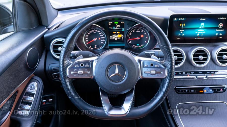 Melns Mercedes-Benz GLC-Class 2019 Tallina, ar dzinēja tilpumu 2.00 L un nobraukumu 148 tūkst. km par 31900 €, foto 19 vietnē AUTOMOTO.COM.LV