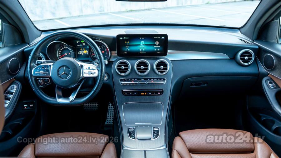 Melns Mercedes-Benz GLC-Class 2019 Tallina, ar dzinēja tilpumu 2.00 L un nobraukumu 148 tūkst. km par 31900 €, foto 21 vietnē AUTOMOTO.COM.LV