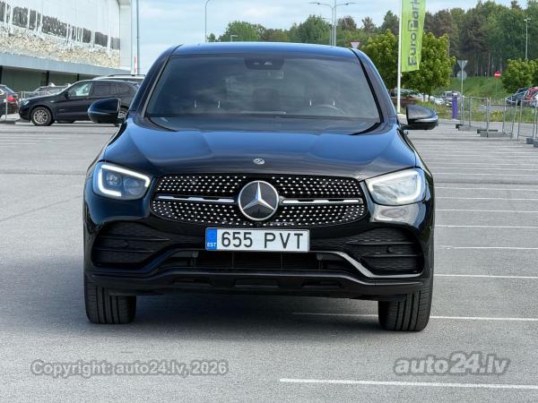 Melns Mercedes-Benz GLC-Class 2019 Tallina, ar dzinēja tilpumu 2.00 L un nobraukumu 68 tūkst. km par 39490 €, foto 2 vietnē AUTOMOTO.COM.LV