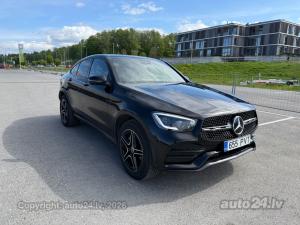 Melns Mercedes-Benz GLC-Class 2019 Tallina, ar dzinēja tilpumu 2.00 L un nobraukumu 68 tūkst. km par 39490 €, foto 4 vietnē AUTOMOTO.COM.LV