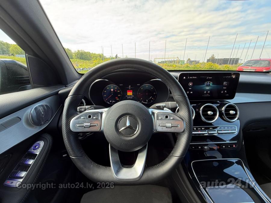 Melns Mercedes-Benz GLC-Class 2019 Tallina, ar dzinēja tilpumu 2.00 L un nobraukumu 68 tūkst. km par 39490 €, foto 18 vietnē AUTOMOTO.COM.LV