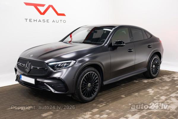 Melns Mercedes-Benz GLC-Class 2024 Tartu, ar dzinēja tilpumu 2.00 L un nobraukumu 14 tūkst. km par 65900 €, foto 1 vietnē AUTOMOTO.COM.LV
