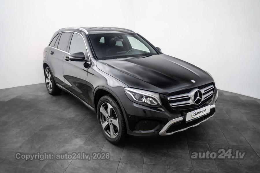 Black Mercedes-Benz GLC-Class 2015 in Tallinn, with an engine capacity of 2.10 L and mileage of 188 thousand km for 17999 €, photo 4 on AUTOMOTO.COM.LV