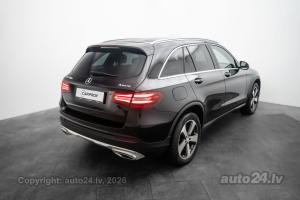 Black Mercedes-Benz GLC-Class 2015 in Tallinn, with an engine capacity of 2.10 L and mileage of 188 thousand km for 17999 €, photo 6 on AUTOMOTO.COM.LV