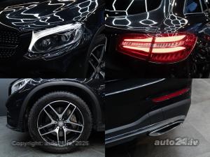 Black Mercedes-Benz GLC-Class 2016 in Tallinn, with an engine capacity of 2.10 L and mileage of 160 thousand km for 24895 €, photo 4 on AUTOMOTO.COM.LV