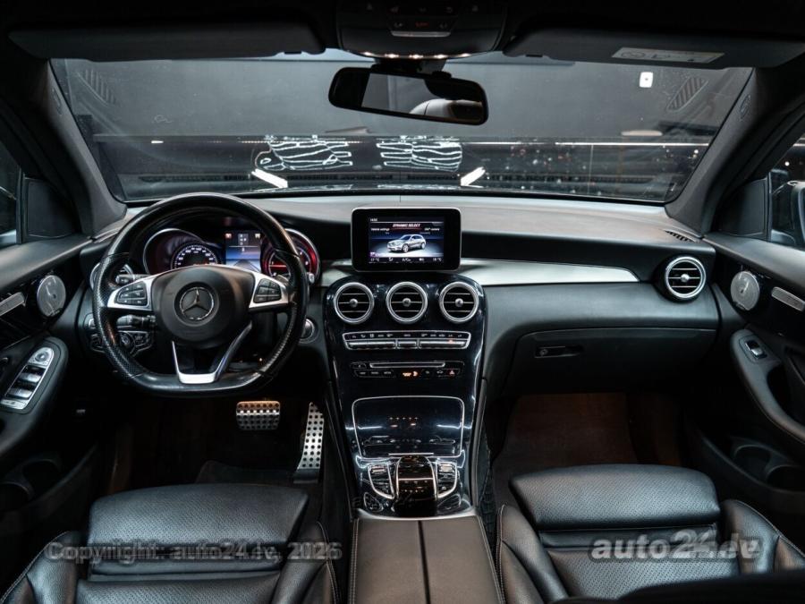 Black Mercedes-Benz GLC-Class 2016 in Tallinn, with an engine capacity of 2.10 L and mileage of 160 thousand km for 24895 €, photo 8 on AUTOMOTO.COM.LV